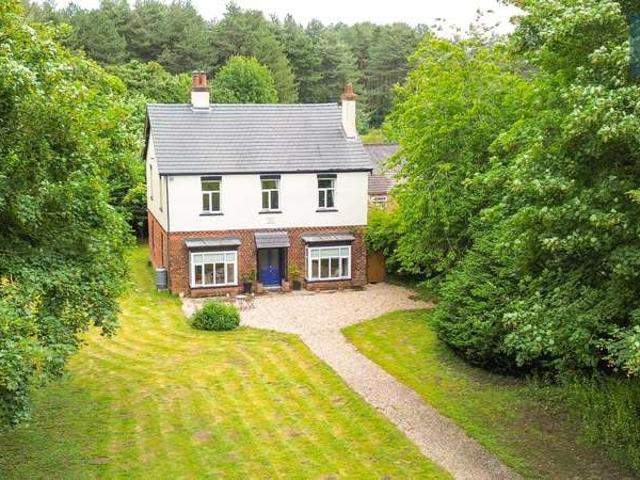 5 Bedroom Detached House