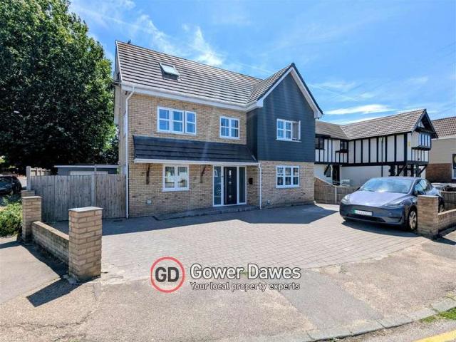 5 Bedroom Detached House