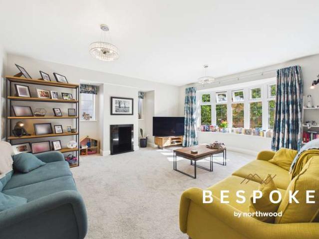 5 Bedroom Detached House