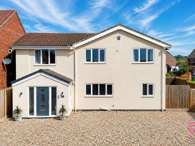 5 Bedroom Detached House