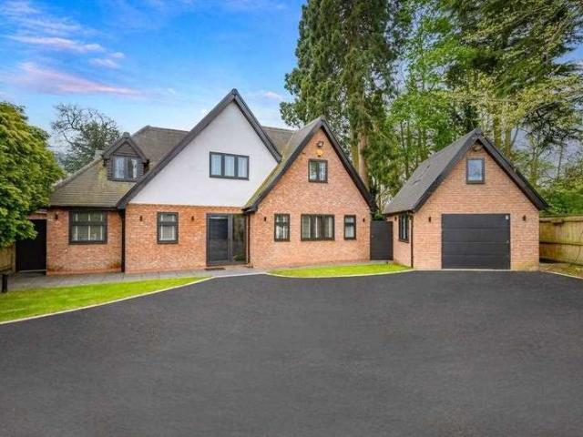 5 Bedroom Detached House