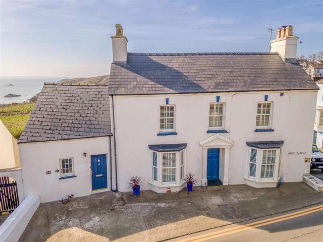 5 Bedroom Detached House