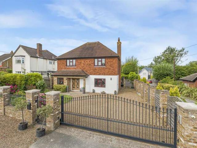 5 Bedroom Detached House