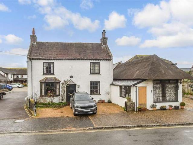 5 Bedroom Detached House