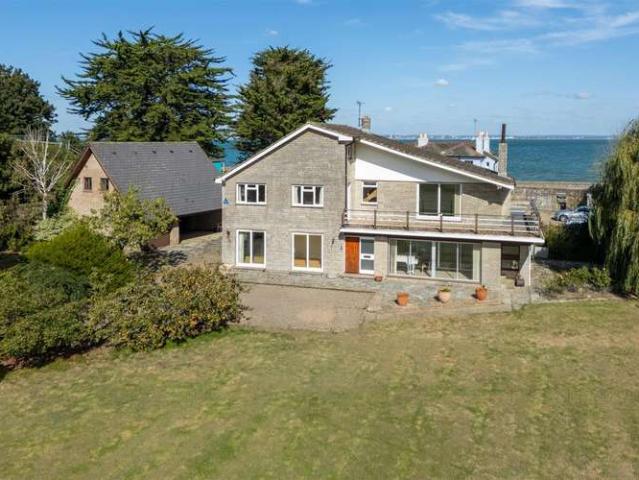 5 Bedroom Detached House