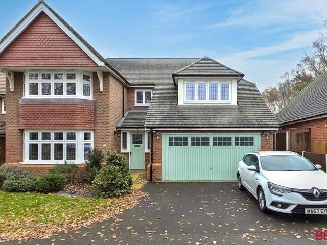 5 Bedroom Detached House