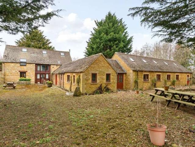 5 Bedroom Detached House