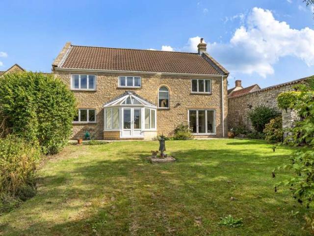 5 Bedroom Detached House