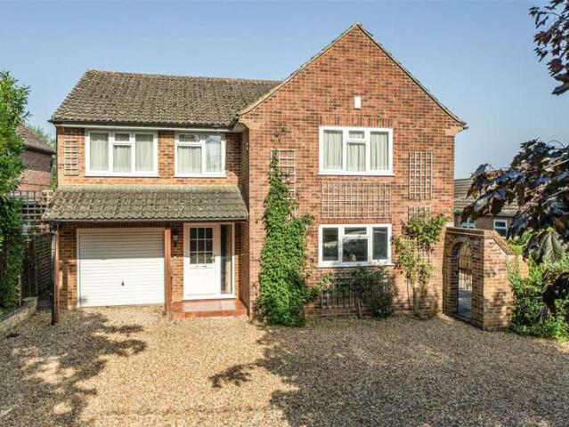 5 Bedroom Detached House