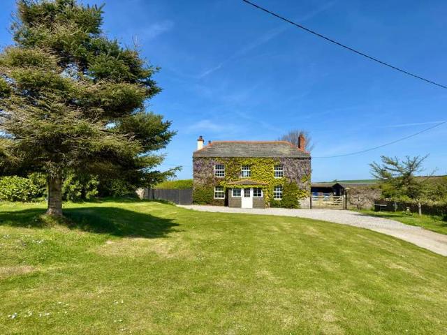 5 Bedroom Detached House