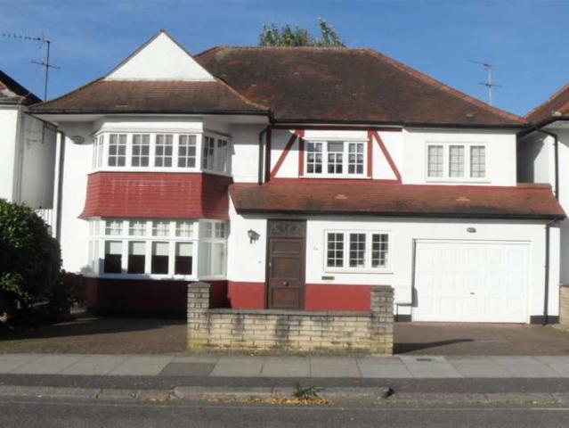 5 Bedroom Detached House