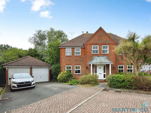 5 Bedroom Detached House