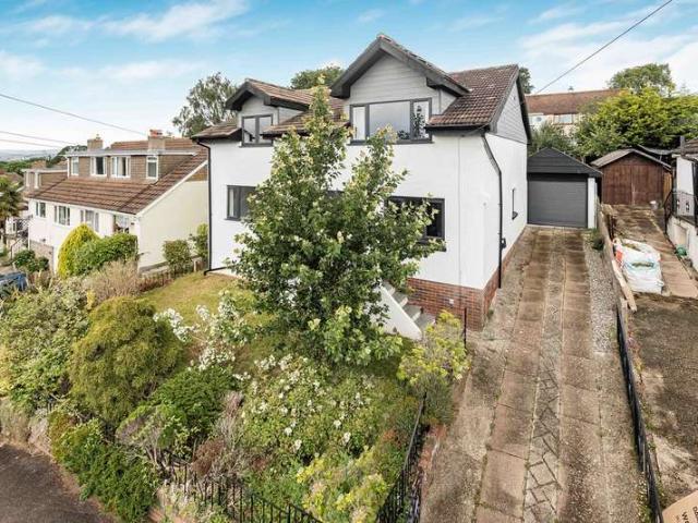 5 Bedroom Detached House