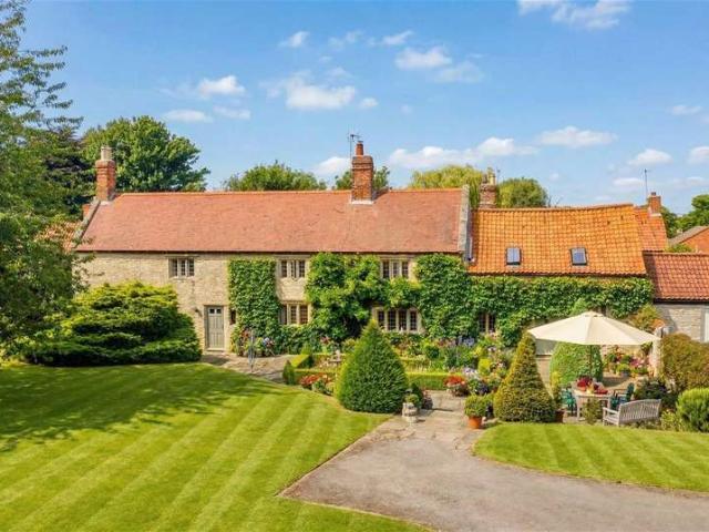5 Bedroom Detached House