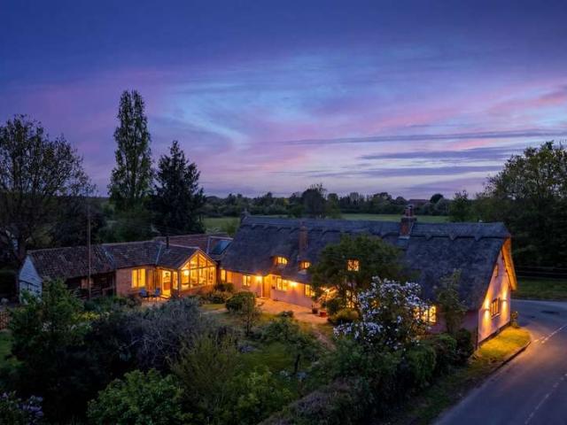 5 Bedroom Detached House