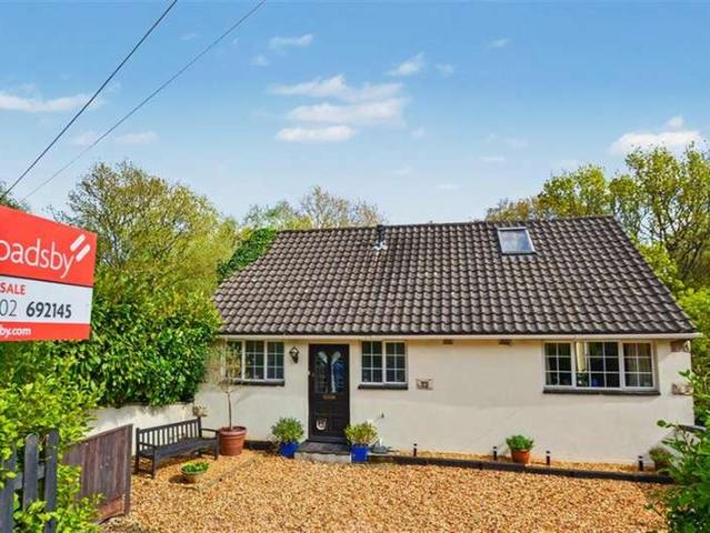 5 Bedroom Detached House