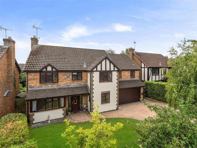 5 Bedroom Detached House