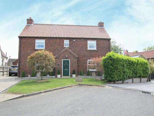 5 Bedroom Detached House