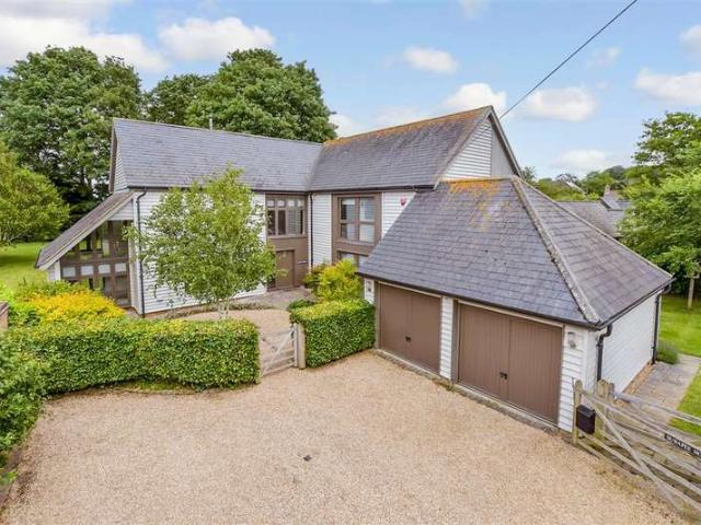 5 Bedroom Detached House