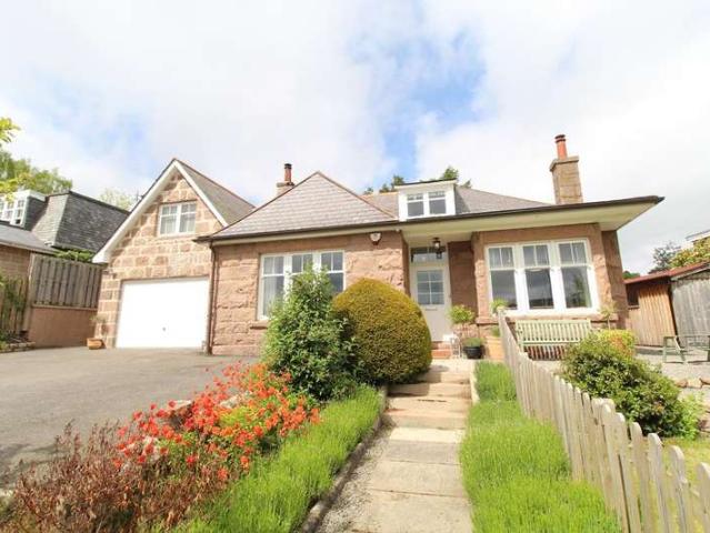 5 Bedroom Detached House