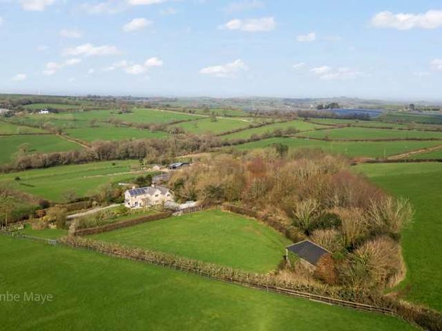 5 Bedroom Detached House