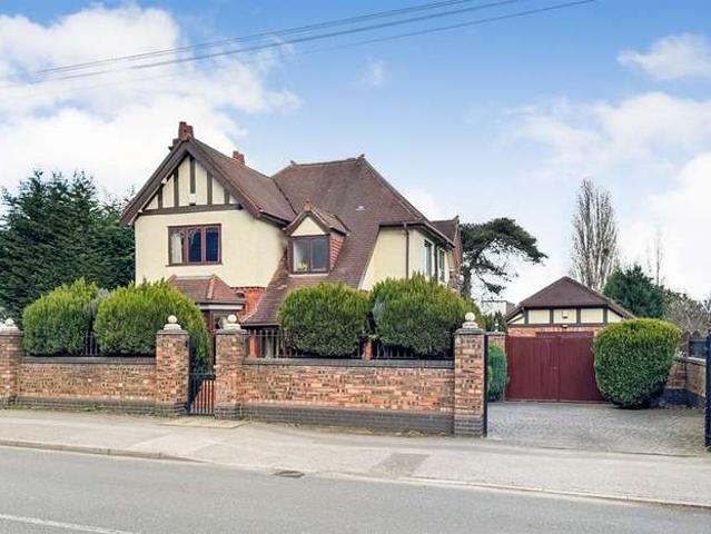 5 Bedroom Detached House