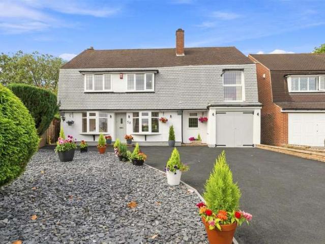 5 Bedroom Detached House