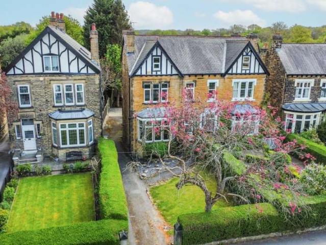 5 Bedroom Detached House