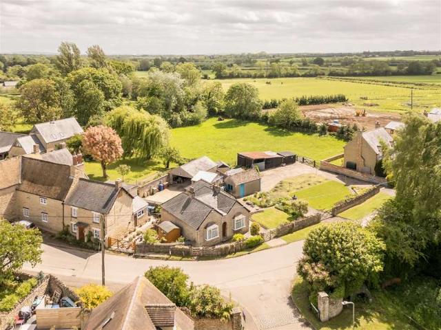 5 Bedroom Detached House