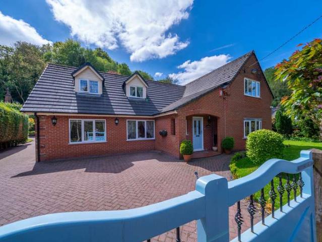 4 Bedroom Detached House