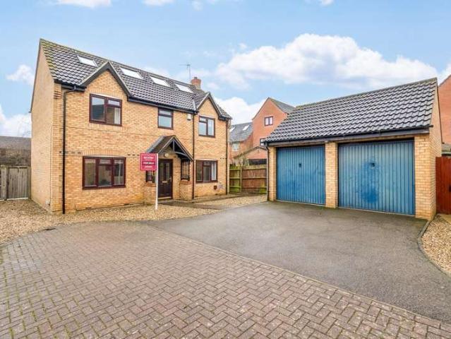 5 Bedroom Detached House