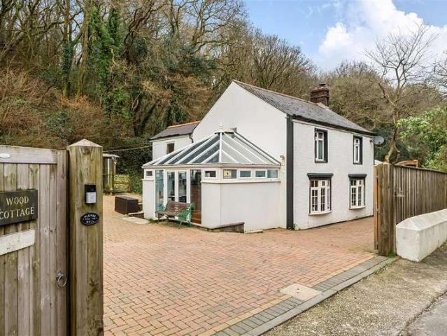 5 Bedroom Detached House