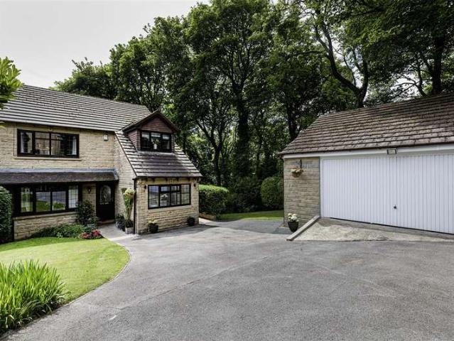 5 Bedroom Detached House