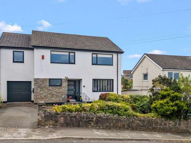5 Bedroom Detached House
