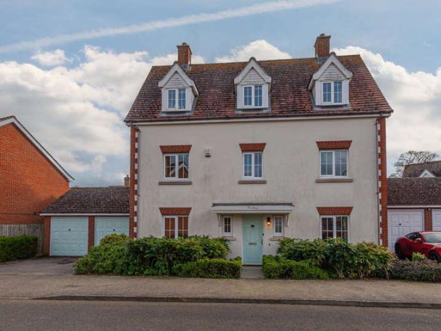 5 Bedroom Detached House