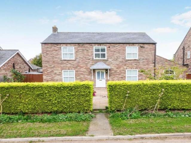 5 Bedroom Detached House