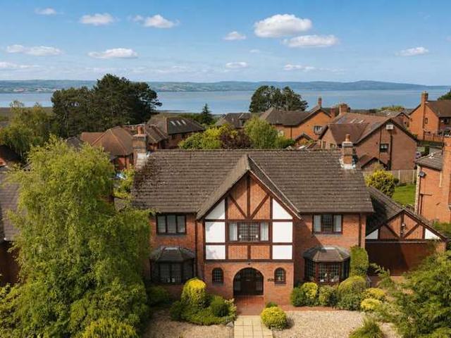 5 Bedroom Detached House