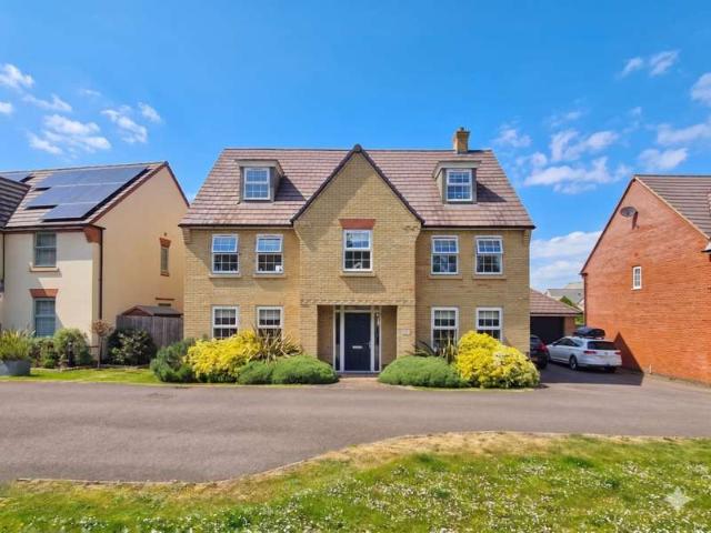 5 Bedroom Detached House