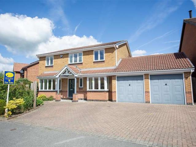 5 Bedroom Detached House
