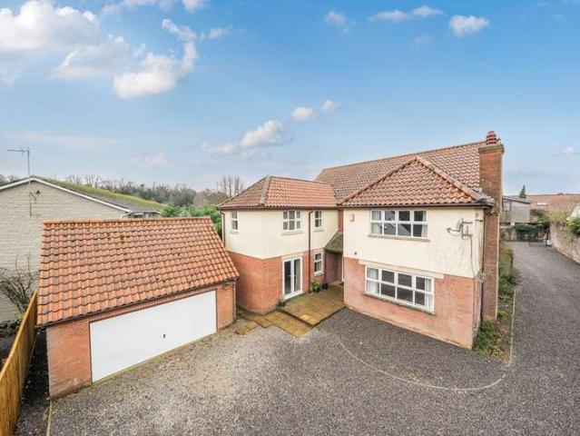 5 Bedroom Detached House