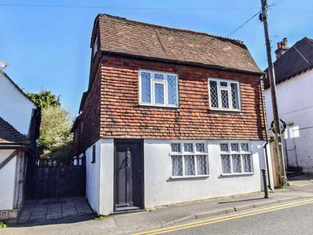5 Bedroom Detached House