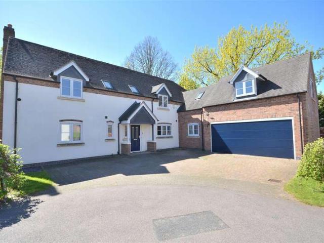 5 Bedroom Detached House
