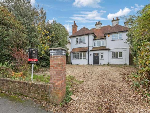 5 Bedroom Detached House