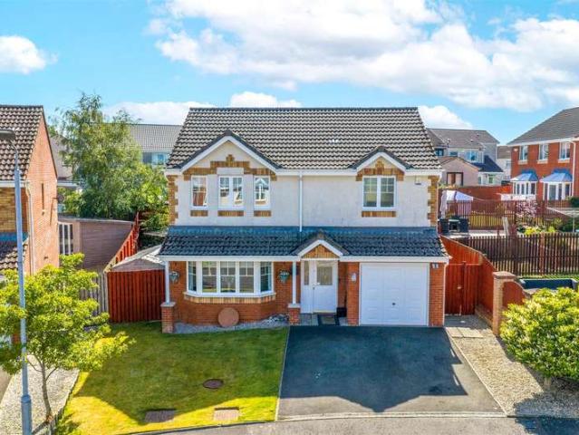 5 Bedroom Detached House