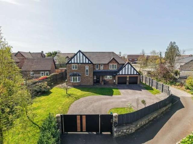 5 Bedroom Detached House