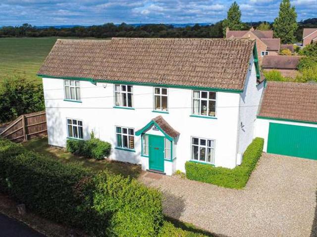 5 Bedroom Detached House