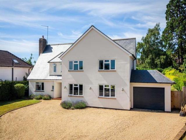 5 Bedroom Detached House