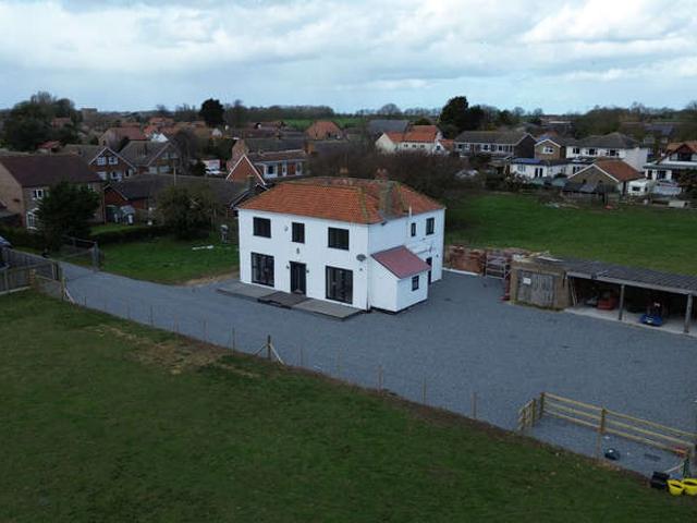 5 Bedroom Detached House