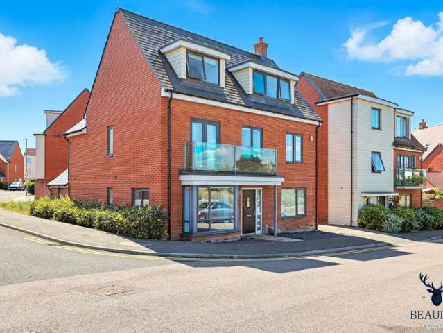 5 Bedroom Detached House