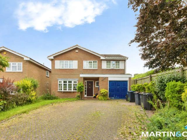 5 Bedroom Detached House